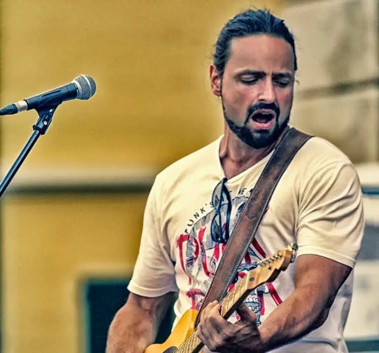 Alberto Bertoli, Duetto Virtuale In "Pescatore"